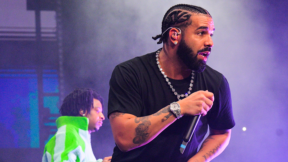 Drake Tickets 2023: 21 Savage, It's All a Blur Tour Reventa, códigos de ...